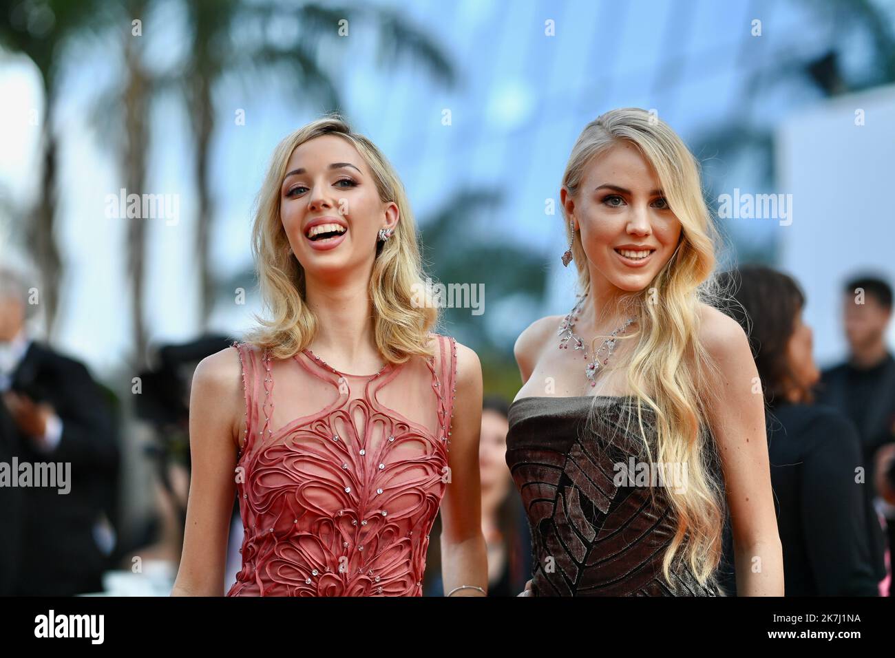 ©franck castel/MAXPPP - 20220005 Elvi Red Carpet - The 75th Annual ...