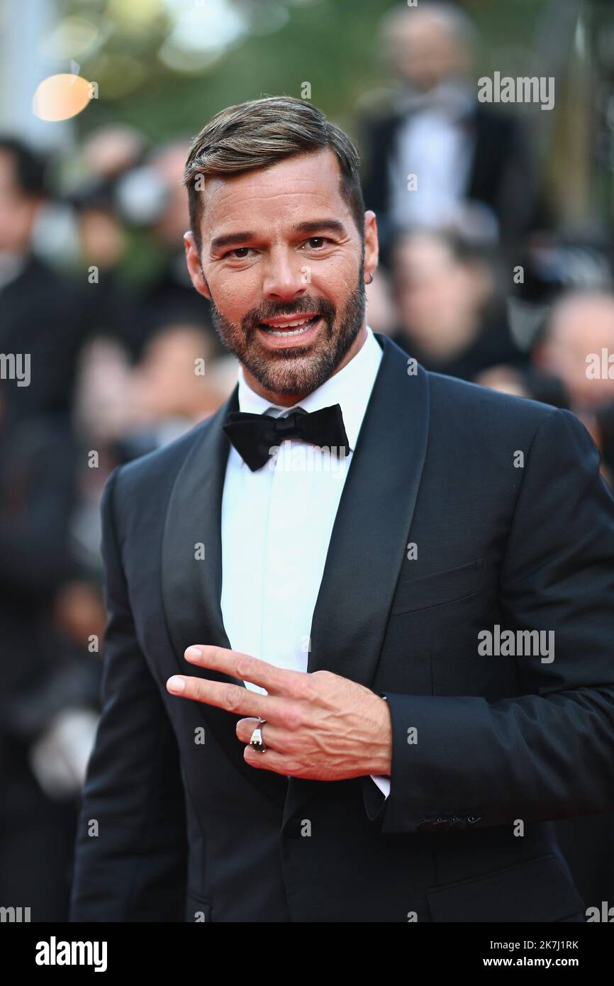 ©franck castel/MAXPPP - 20220005 Elvi Red Carpet - The 75th Annual ...