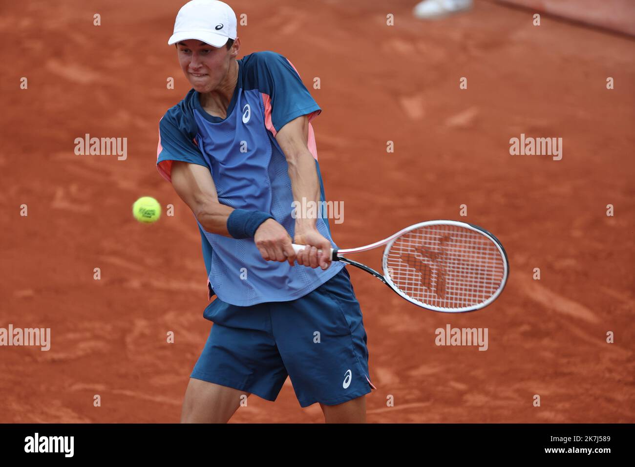 Demi finale simple hi-res stock photography and images - Alamy