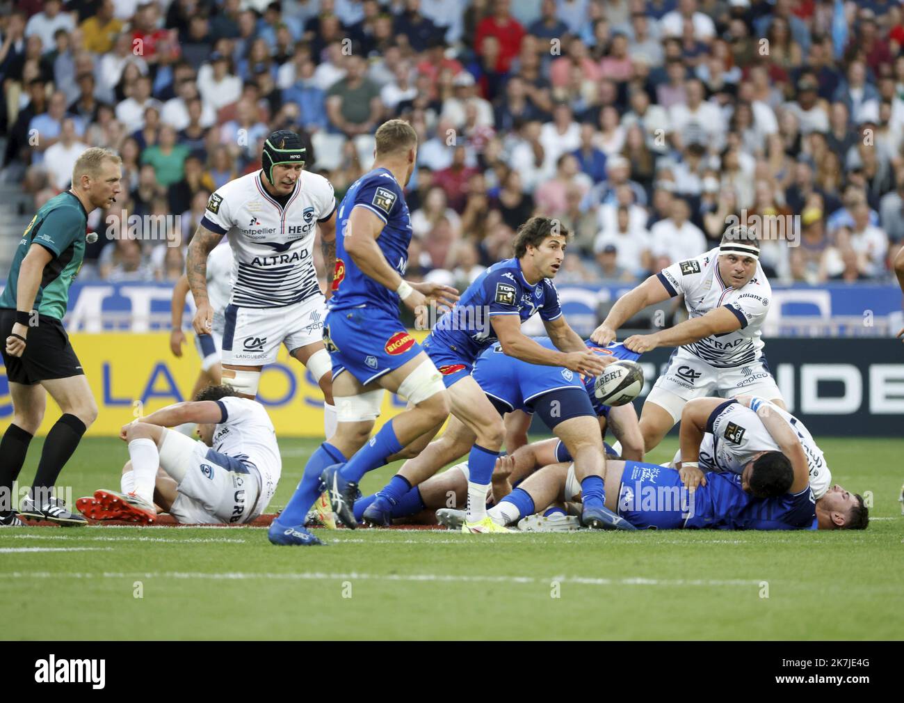 Castres rugby hi-res stock photography and images - Alamy