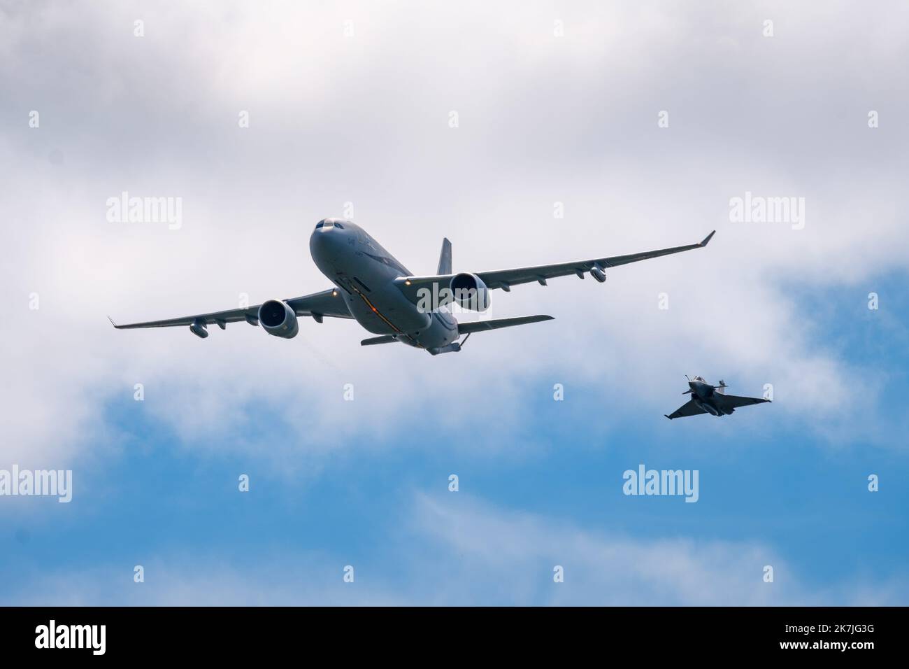 French air force aircraft hi-res stock photography and images - Alamy