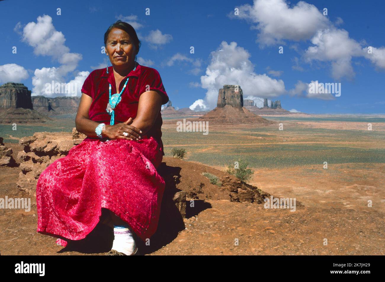 A Diné (Navajo) woman on John Ford Point, Monument Valley, Arizona ...