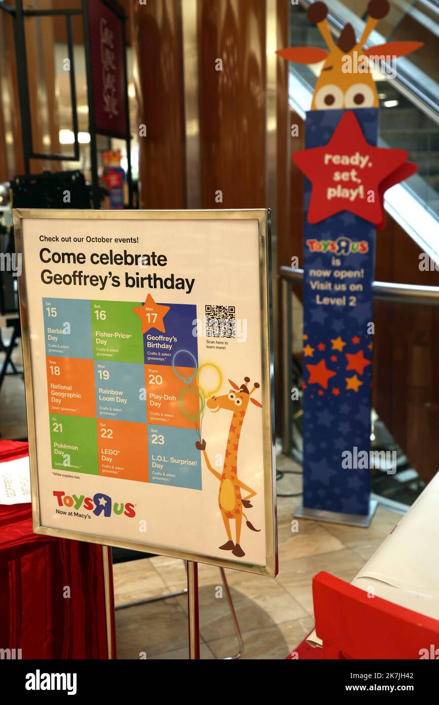 Springfield, VA, USA. 17th Oct, 2022. View of a Toys R Us store which ...