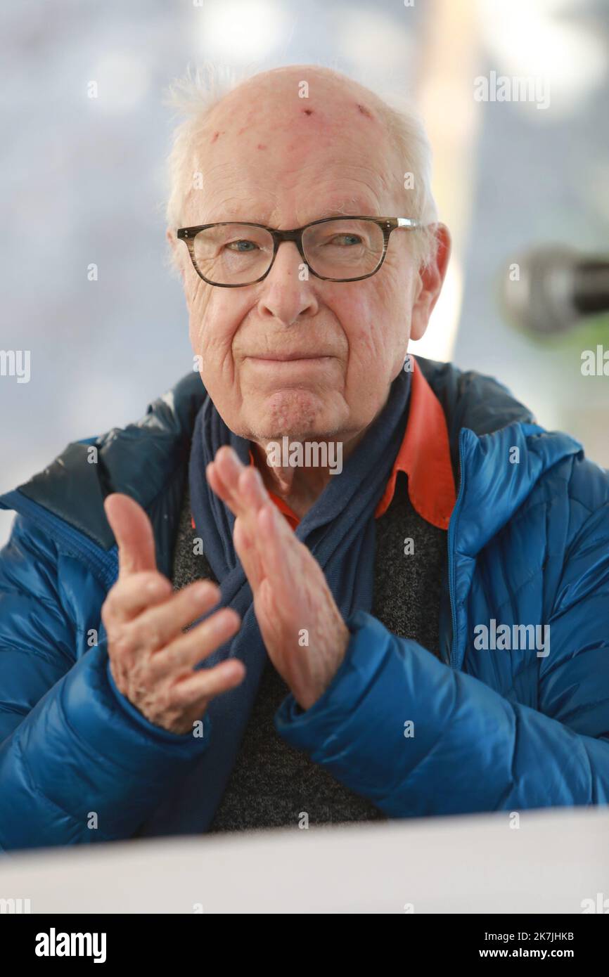 ©PHOTOPQR/NICE MATIN ; Le 03/07 Le metteur en scène britannique Peter ...