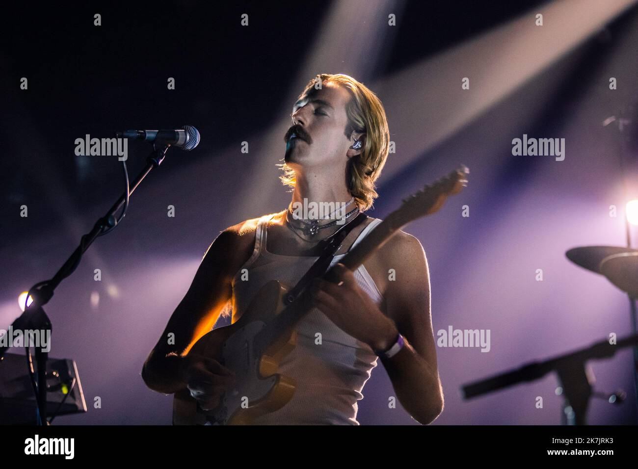Chanteur pop australien hi-res stock photography and images - Alamy