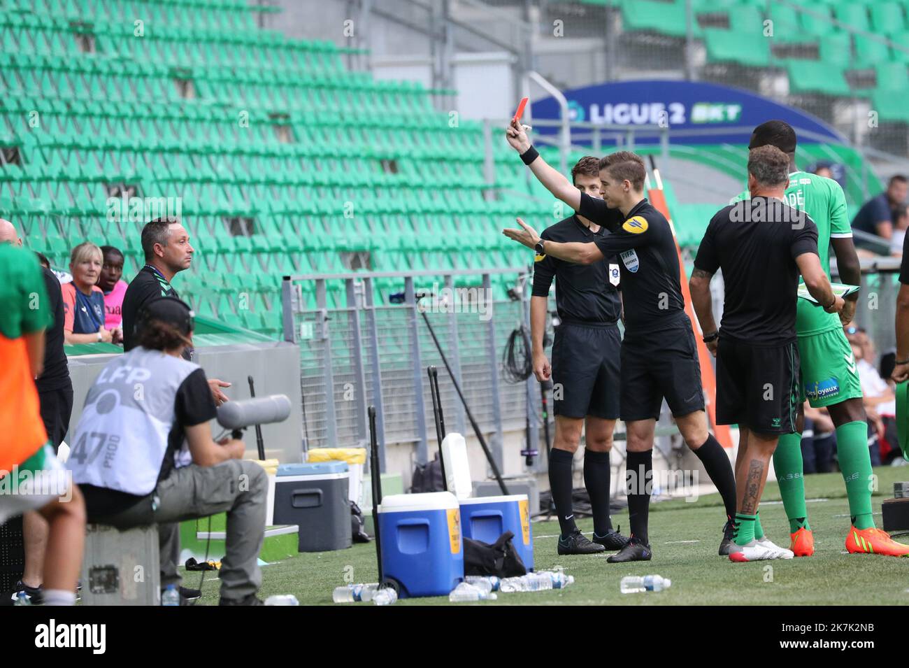 Banc de football hi-res stock photography and images - Alamy