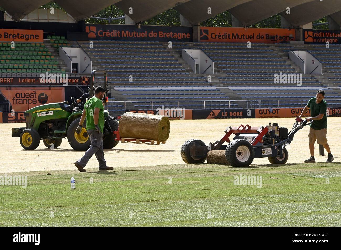 Stade de gazon hi-res stock photography and images - Alamy