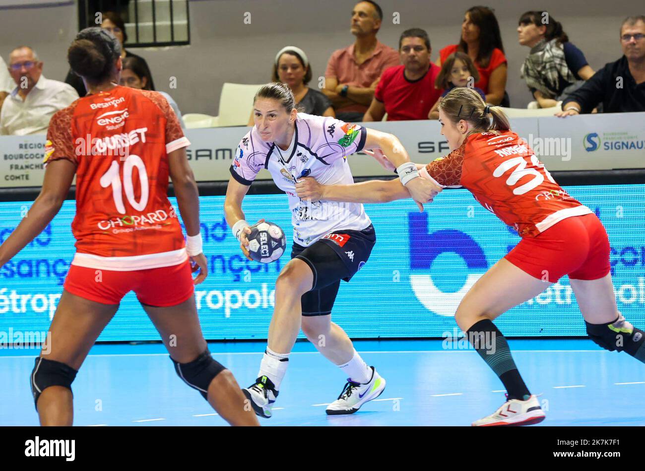 Chambray touraine handball hi-res stock photography and images - Alamy