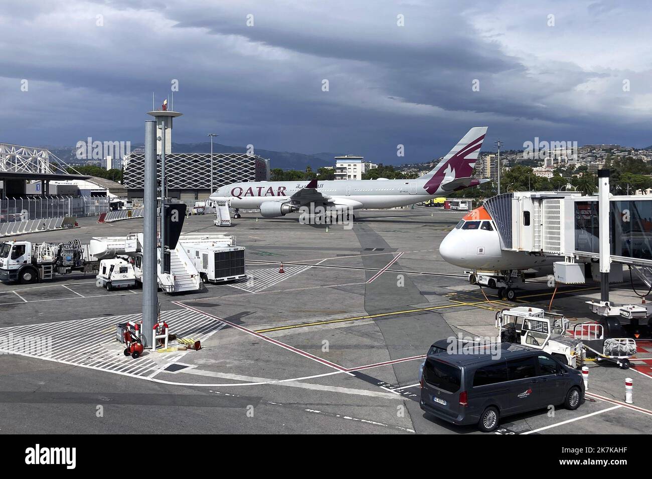 ©Francois Glories/MAXPPP - 09/09/2022 Passengers board an Easyjet ...