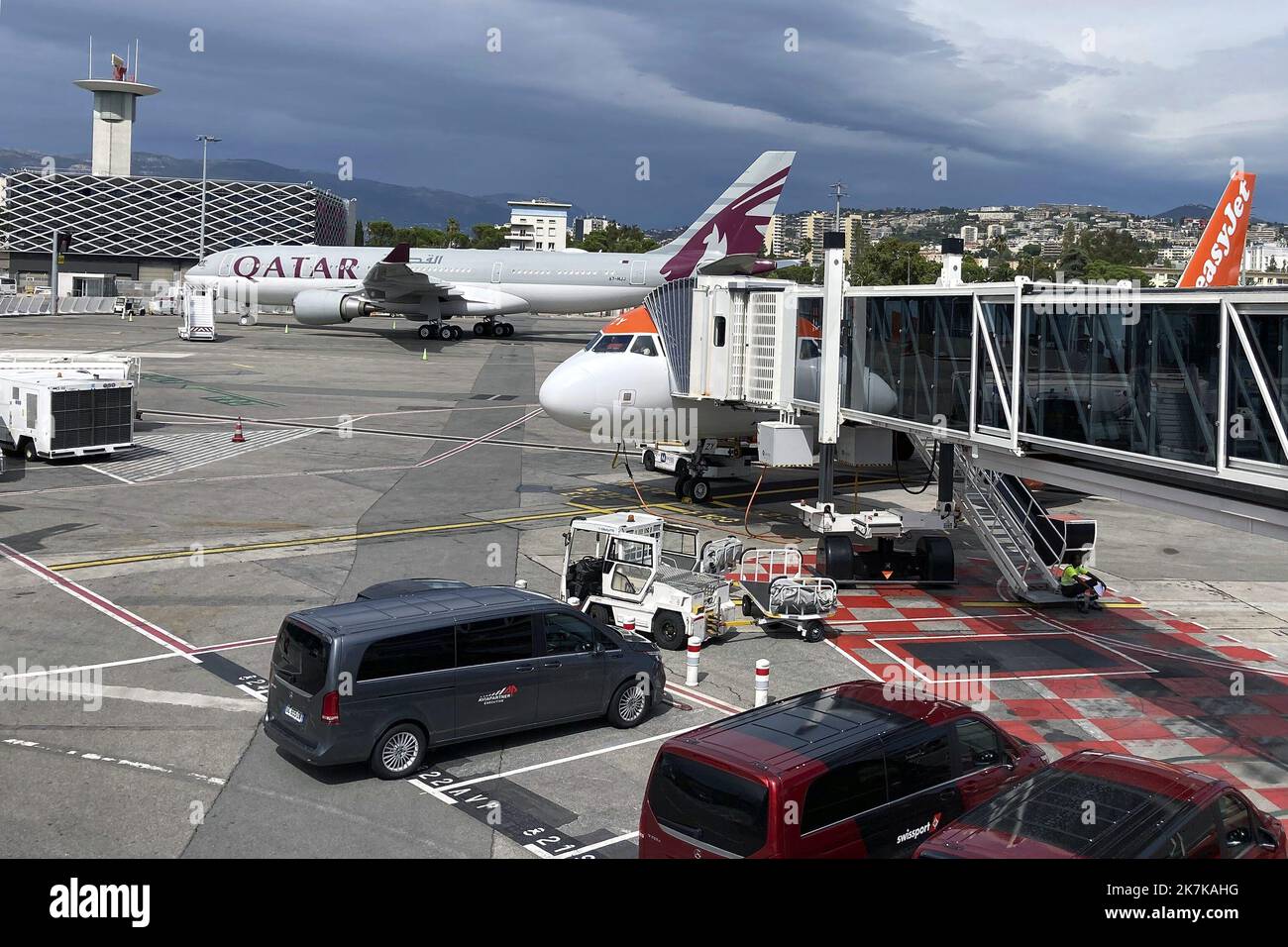 ©Francois Glories/MAXPPP - 09/09/2022 Passengers board an Easyjet ...
