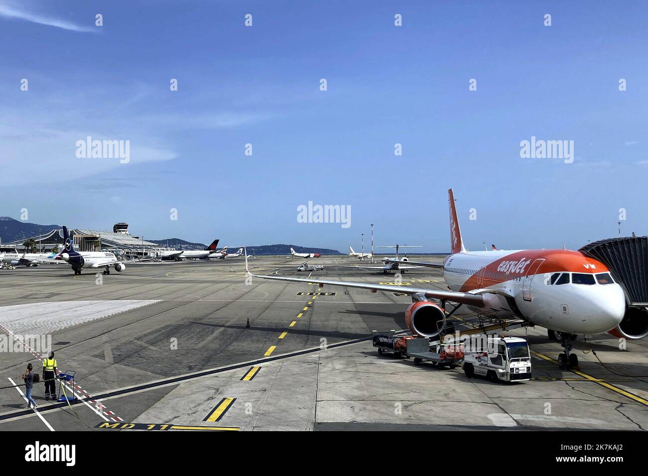 ©Francois Glories/MAXPPP - 09/09/2022 Passengers board an Easyjet ...