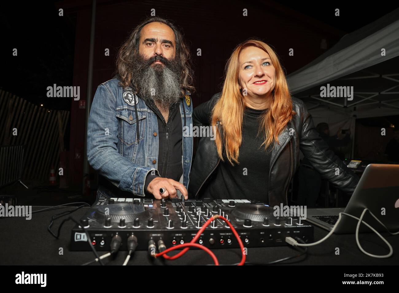 The liminanas hi-res stock photography and images - Alamy