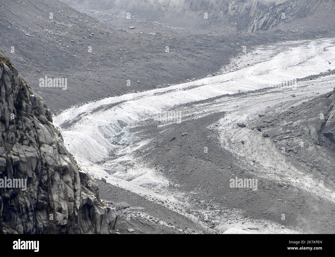 ©Mourad ALLILI/MAXPPP - 26/09/2022 The Mer de Glace is a glacier on the ...