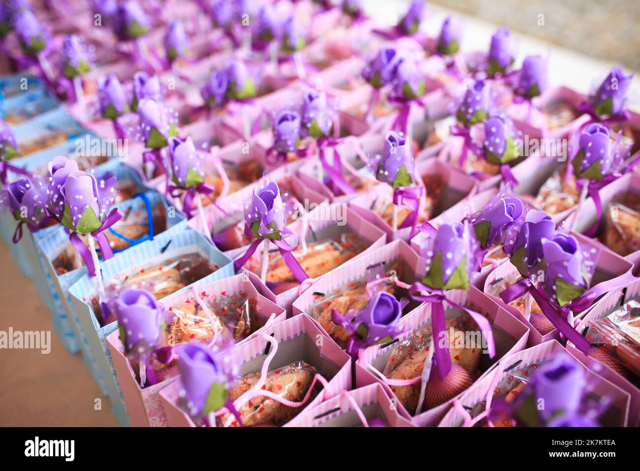 Wedding Gift For Guest Stock Photo Alamy wedding-gift-for-guest-stock-photo-alamy