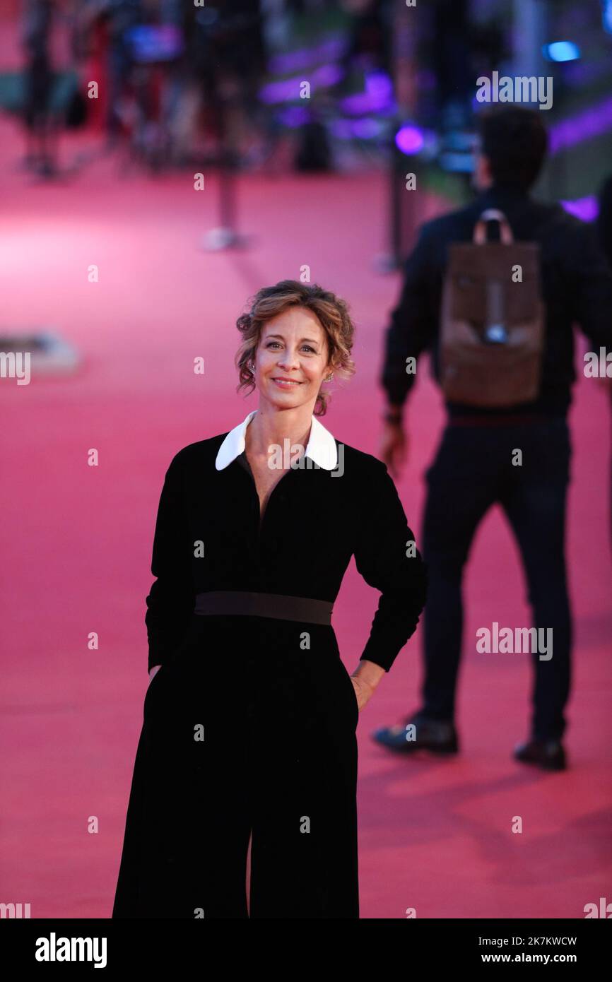 Carlotta Natoli attends the red carpet of the movie "War - La guerra ...