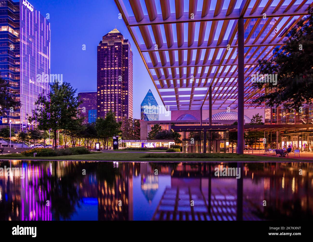 Dallas lights hi-res stock photography and images - Alamy