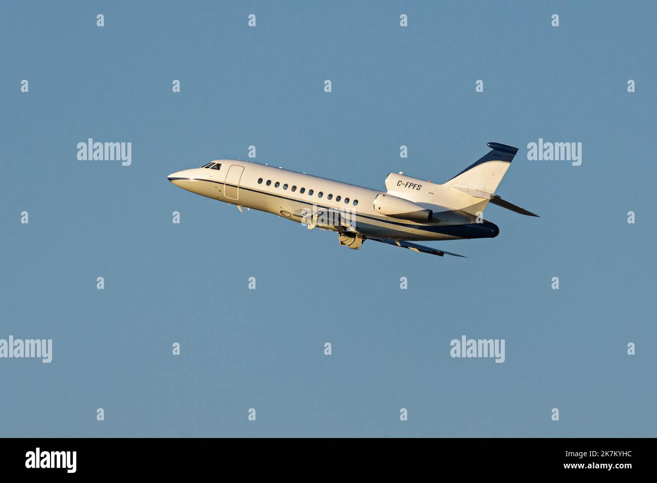 Richmond, British Columbia, Canada. 14th Oct, 2022. A Dassault Falcon ...