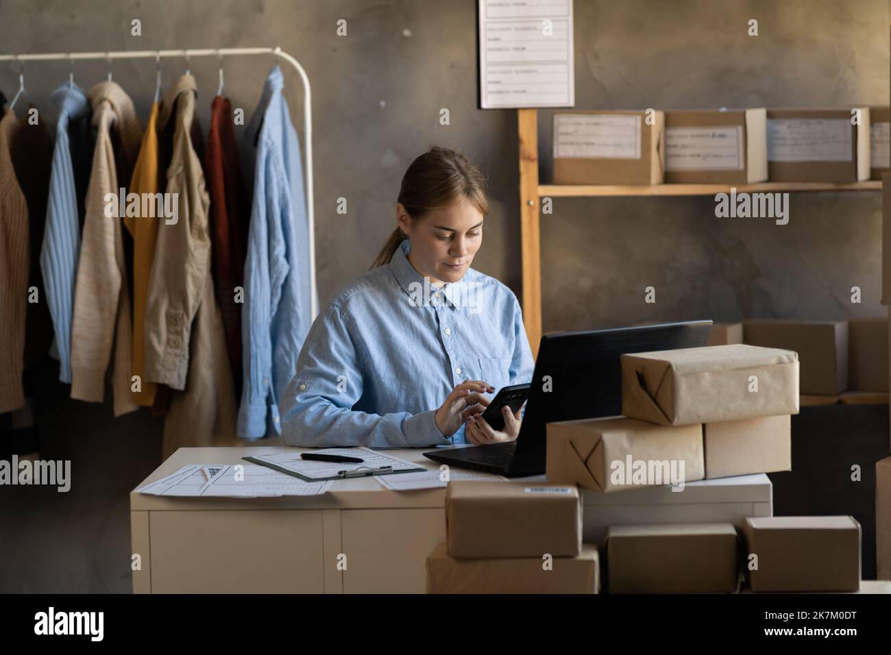 Retail order hi-res stock photography and images - Alamy