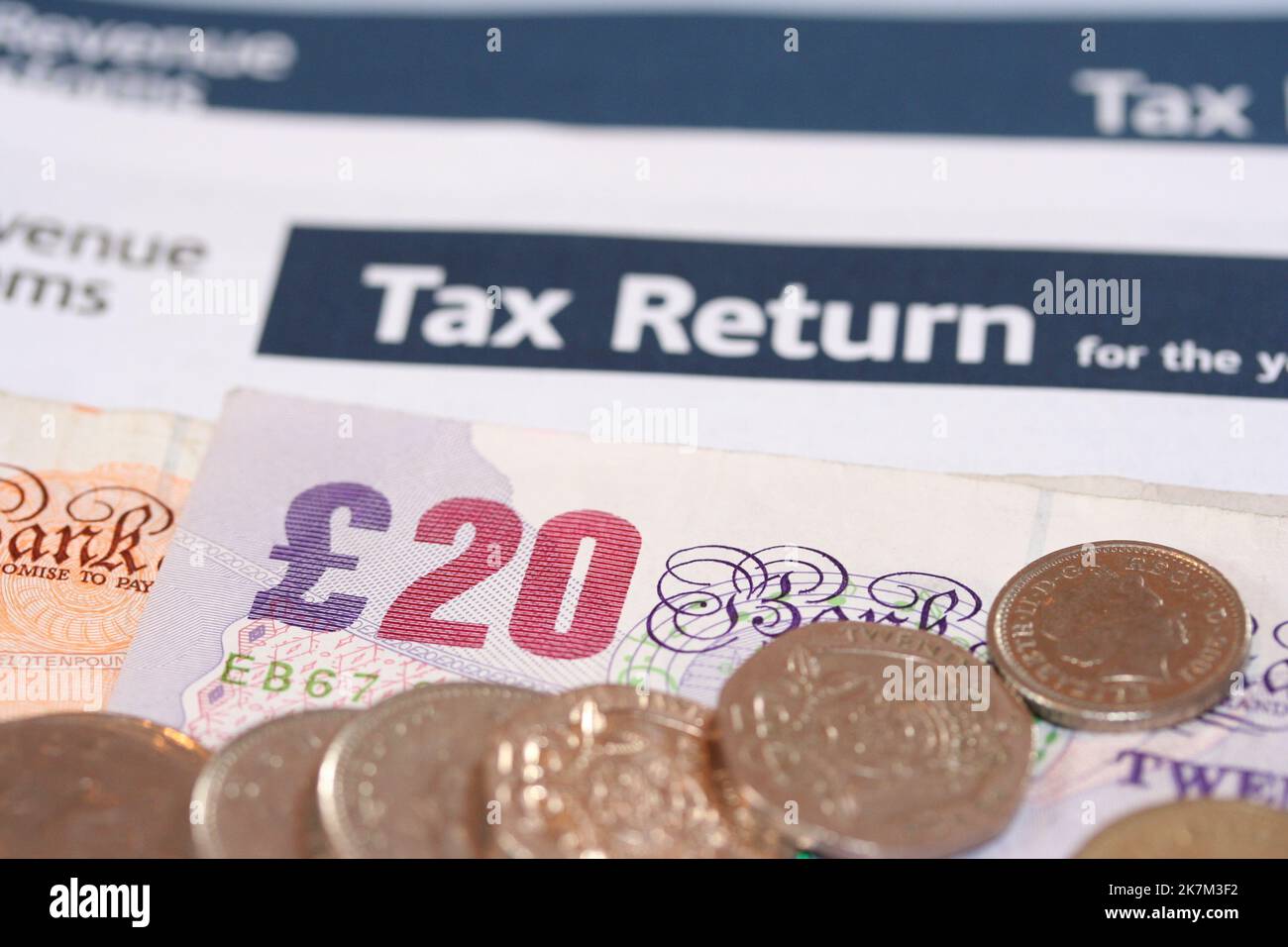 Complete tax return hi-res stock photography and images - Alamy