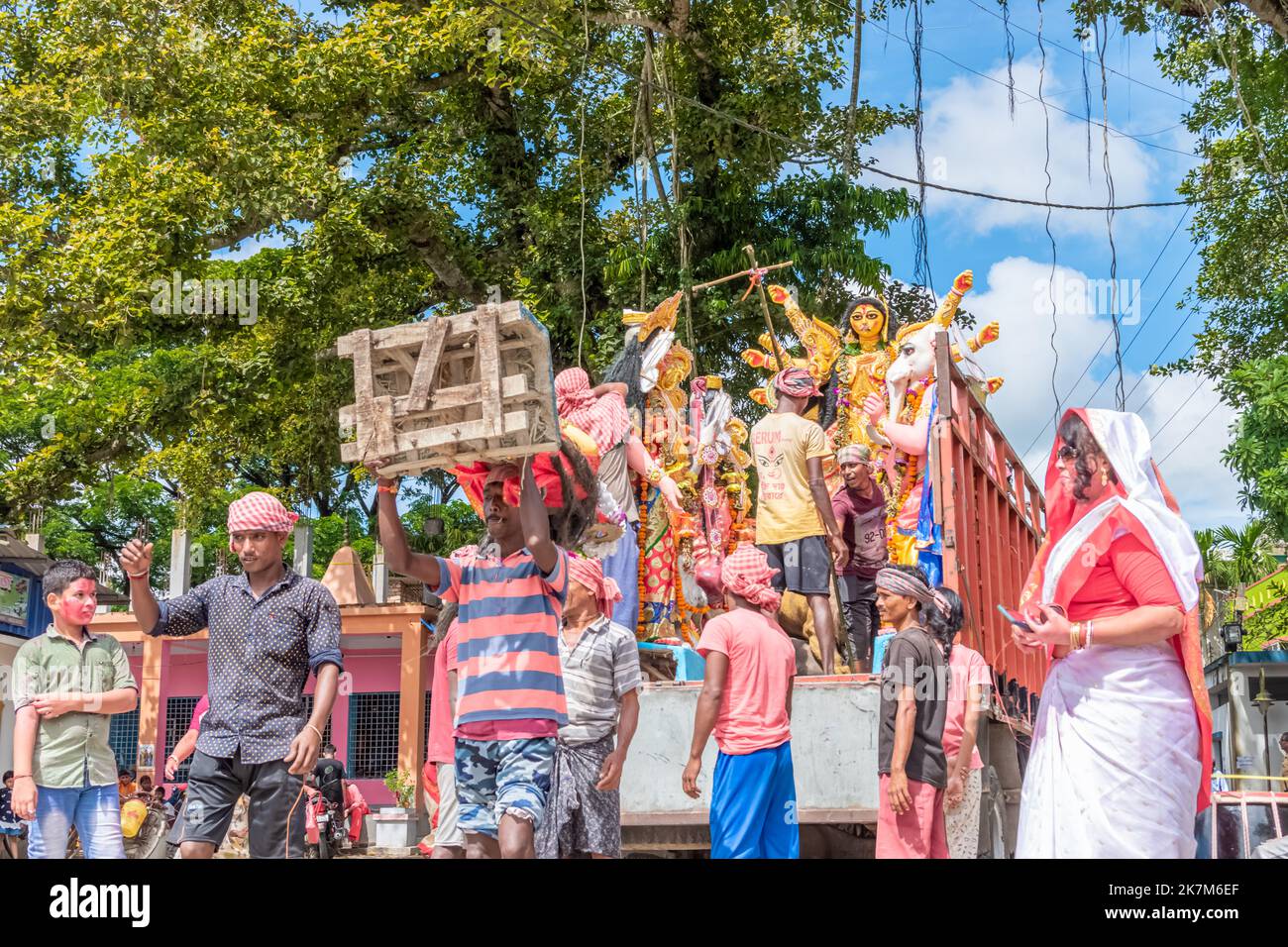 Indian noise hi-res stock photography and images - Alamy