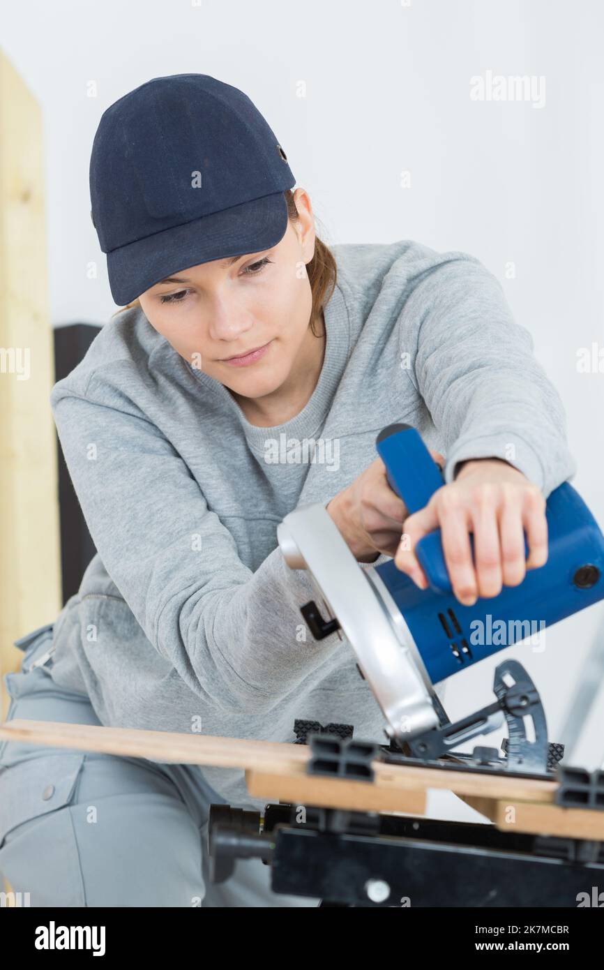 Beautiful female carpenter woodshop hi-res stock photography and images ...