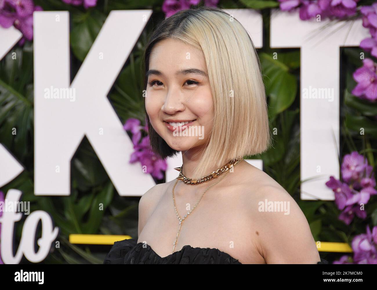 Los Angeles, USA. 17th Oct, 2022. Zoe Ye arrives at the Universal ...