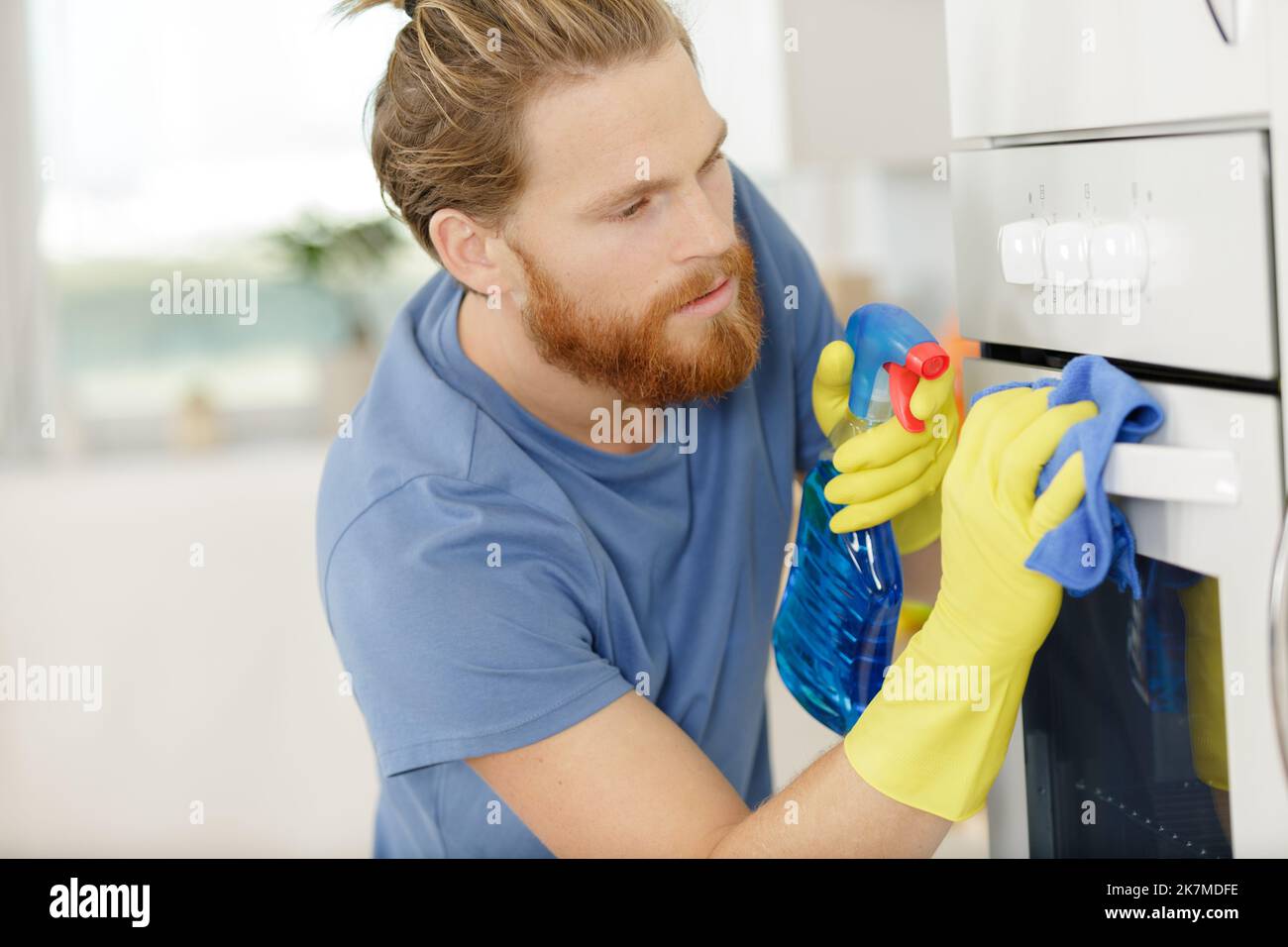 Spraying stove hi-res stock photography and images - Alamy