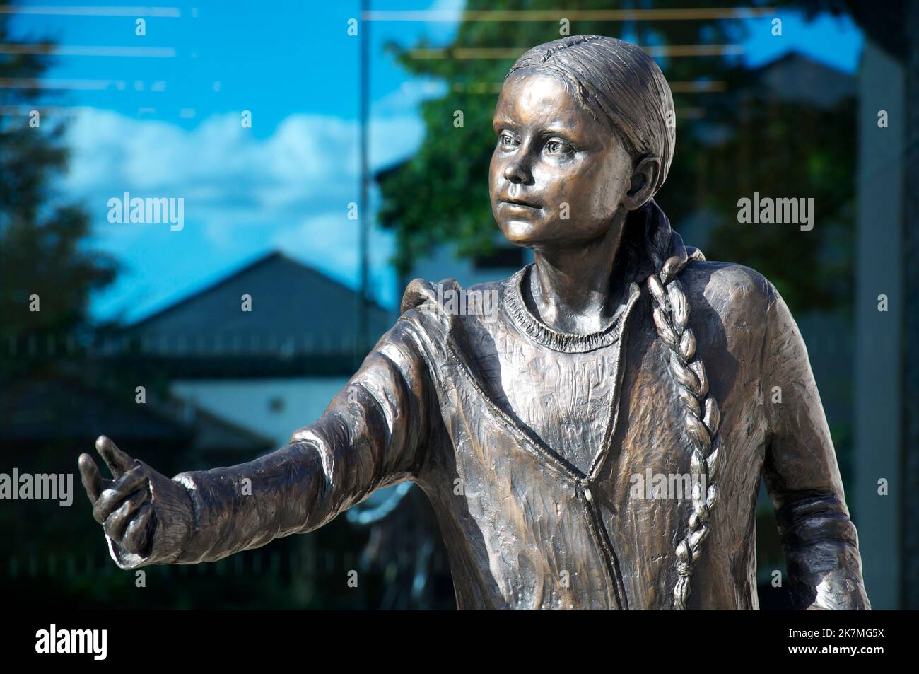 Life size bronze statue of young Swedish environmental activist Greta ...