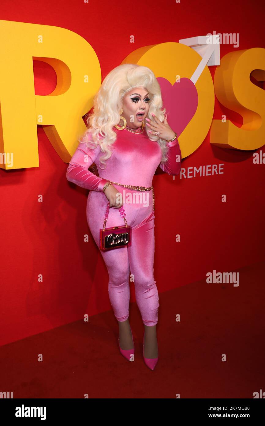 Molly poppinz hi-res stock photography and images - Alamy