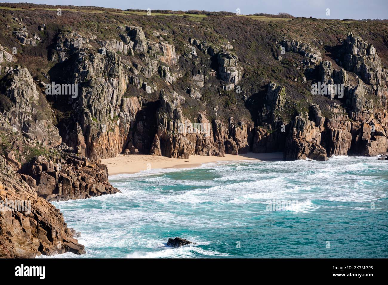 Cliffs over summer sea bank hi-res stock photography and images - Alamy