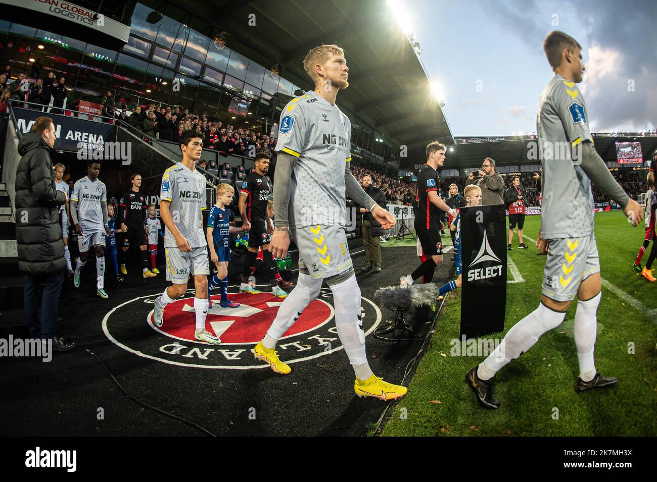 Herning, Denmark. 16th, October 2022. Simon Makienok (13) and the ...