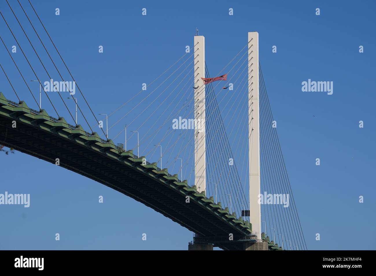 Just Stop Oil protesters continue their protest for a second day on the ...