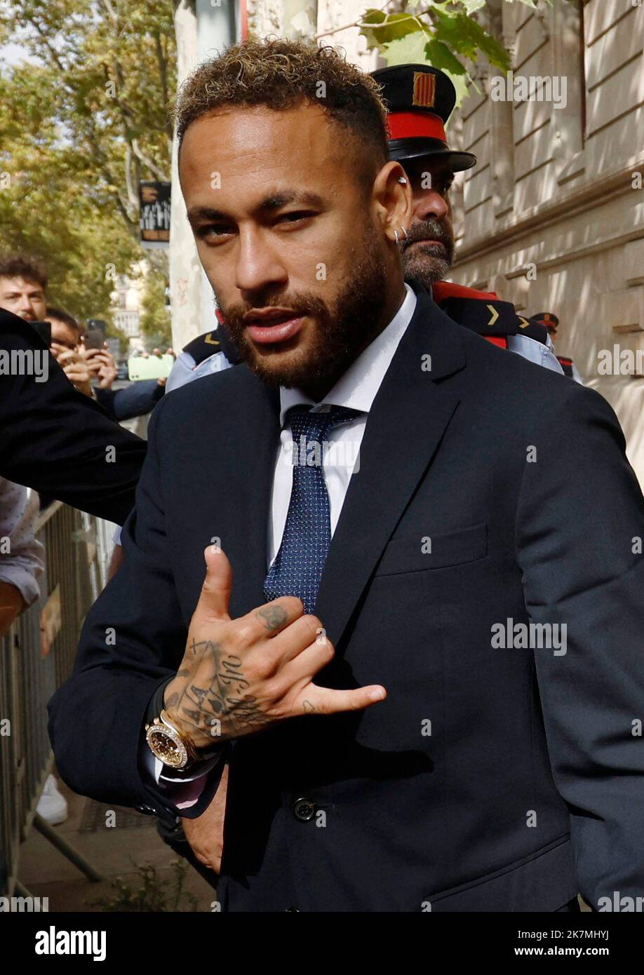 Neymar barcelona transfer hi-res stock photography and images - Alamy