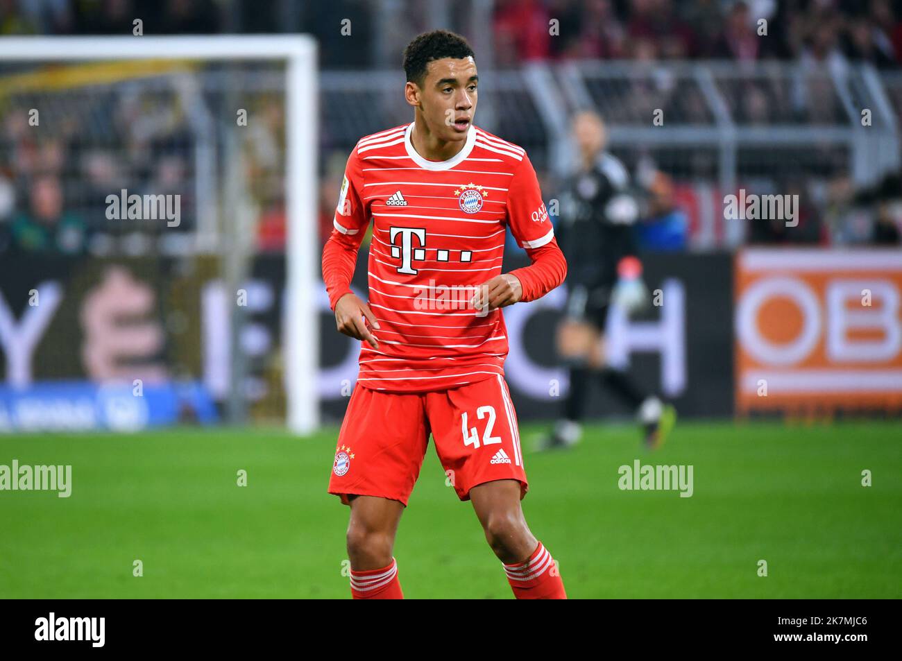 Bundesliga, Signal Iduna Park Dortmund: Borussia Dortmund vs FC Bayern ...