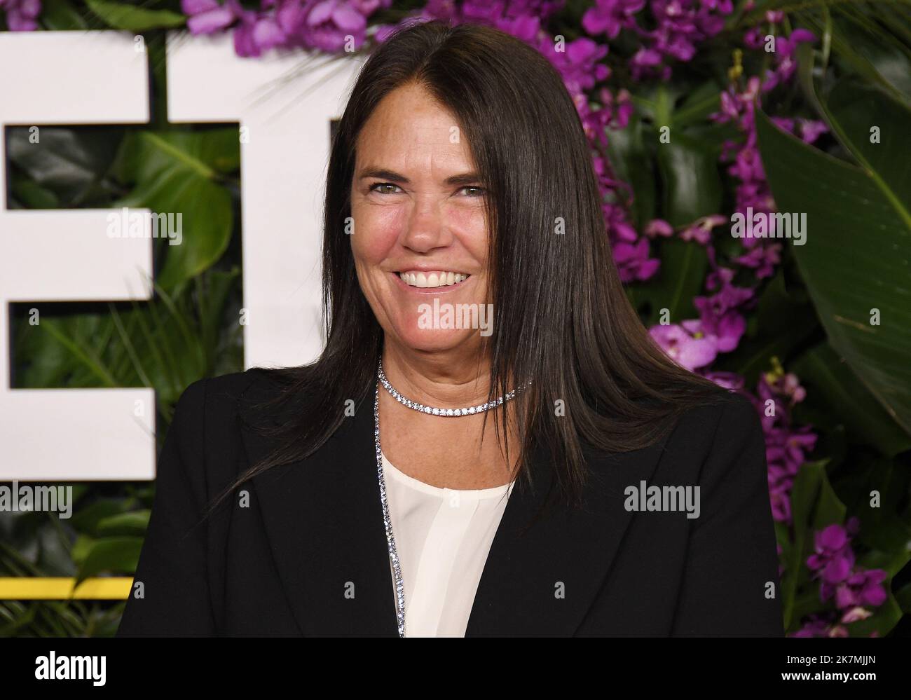 Los Angeles, USA. 17th Oct, 2022. Deborah Balderstone arrives at the ...
