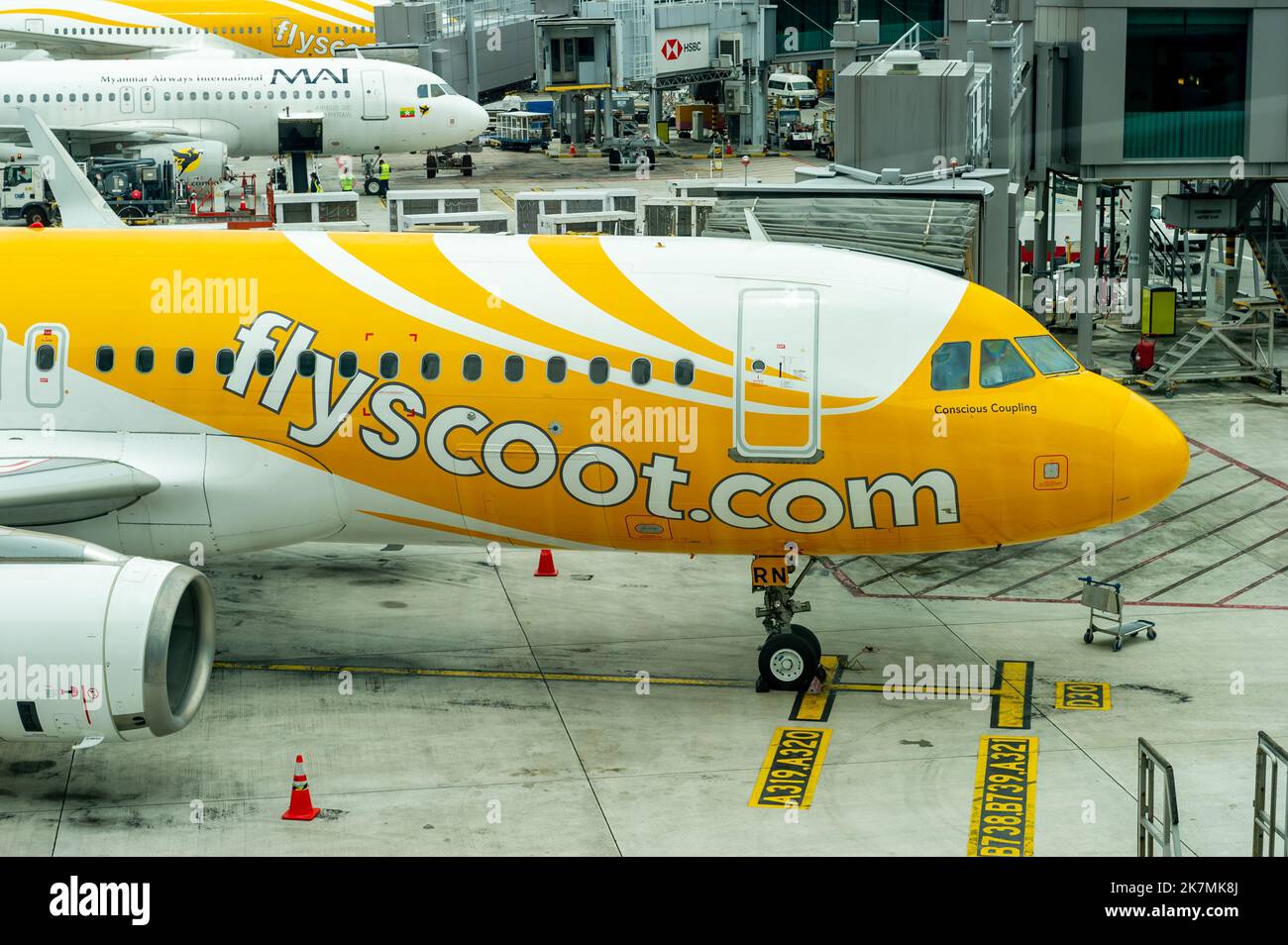 Scoot Airbus A321 being serviced at Singapore Changi airport Stock ...