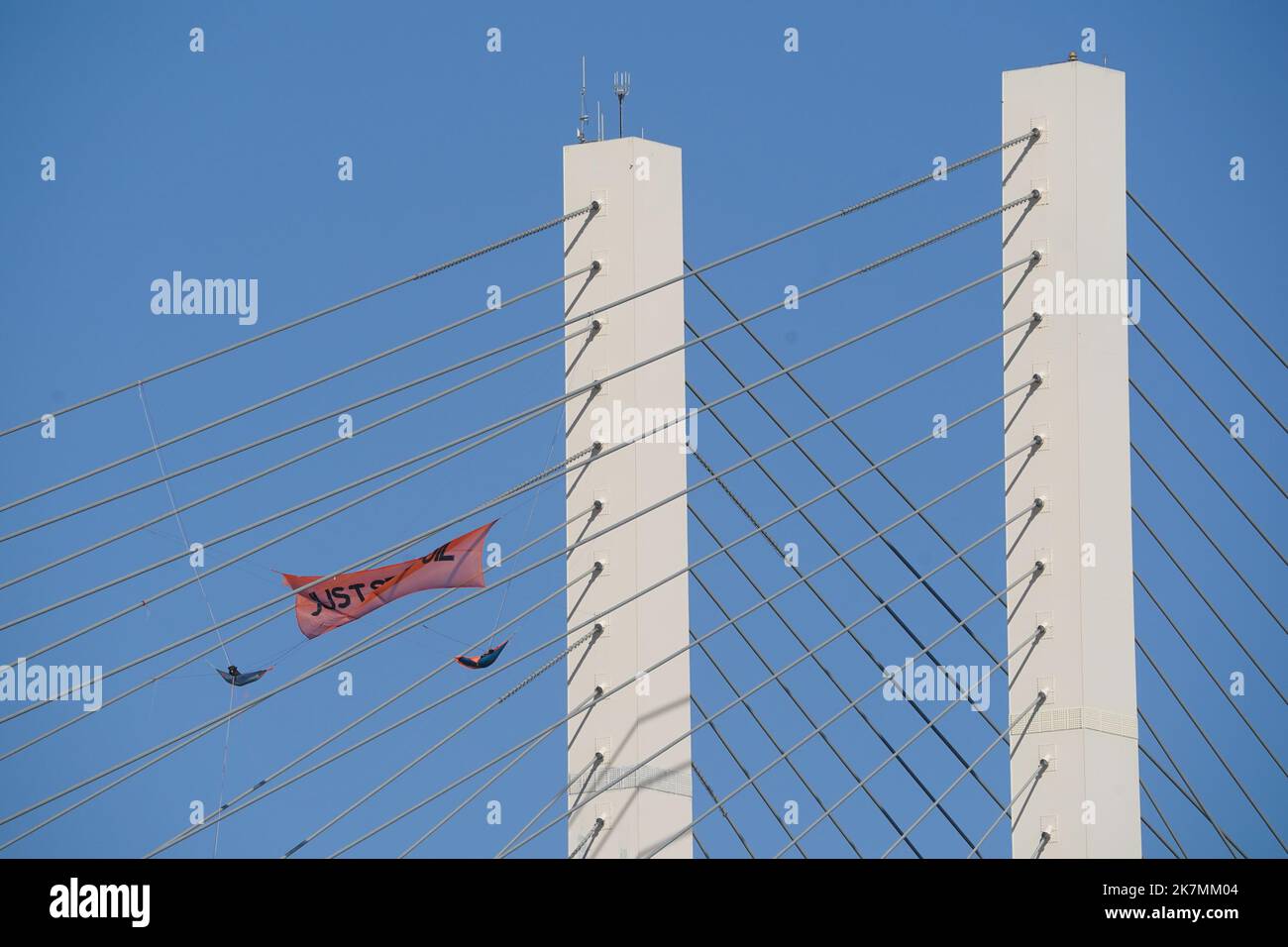 Just Stop Oil protesters continue their protest for a second day on the ...