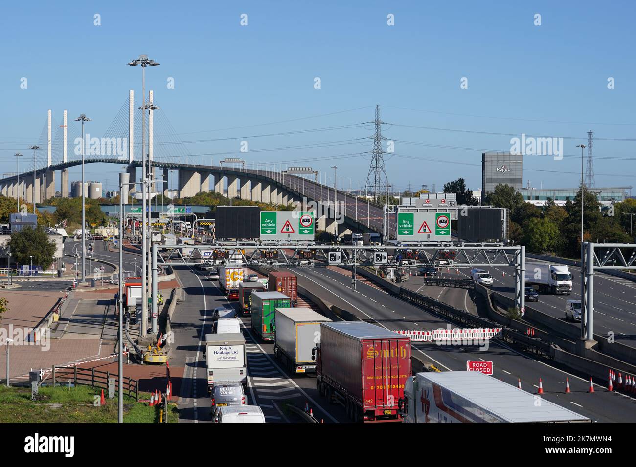 Just Stop Oil protesters continue their protest for a second day on the ...