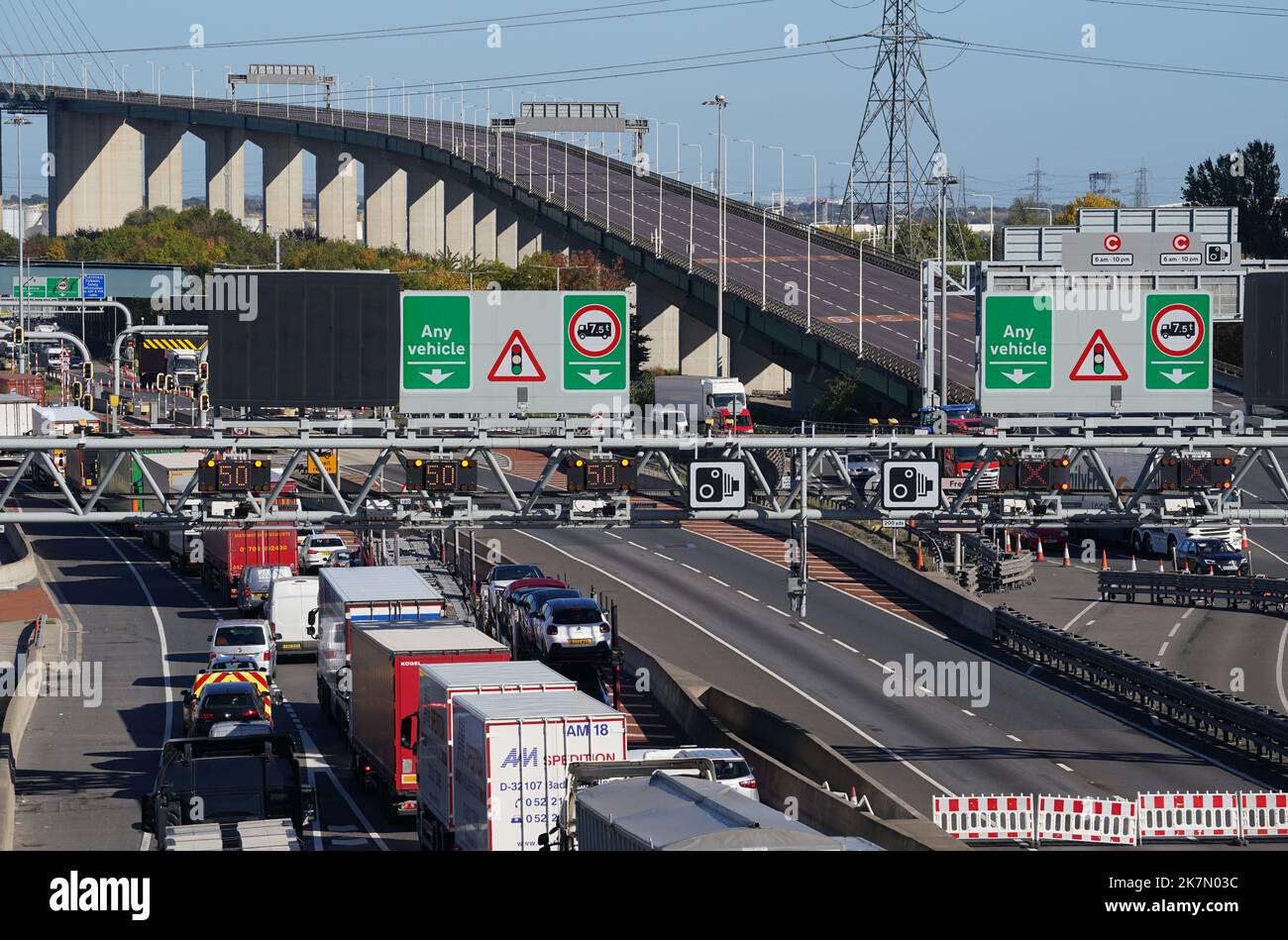 Just Stop Oil protesters continue their protest for a second day on the ...