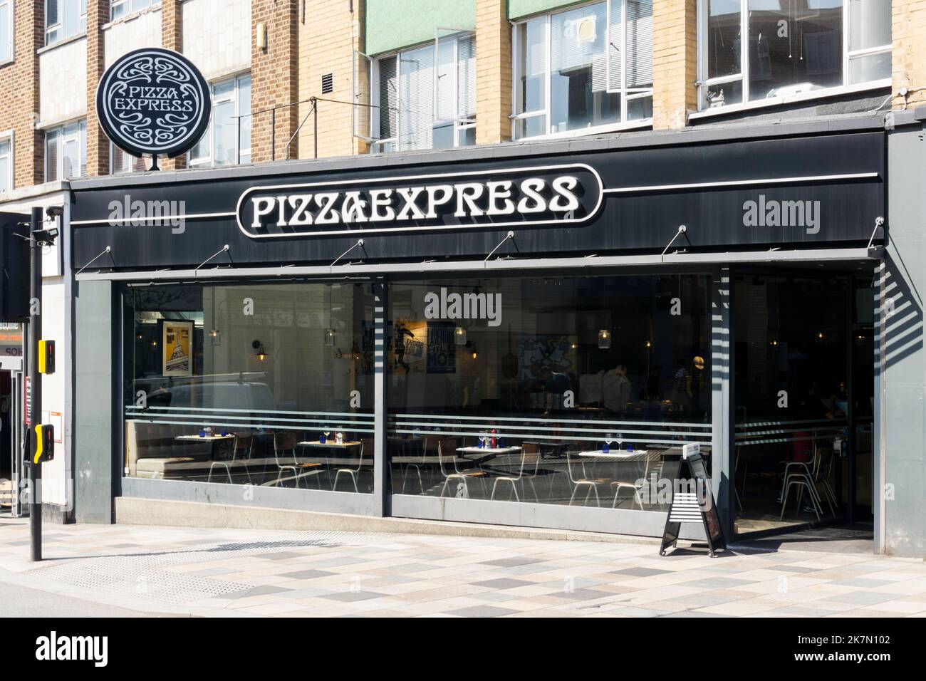 Branch of Pizza Express in Lavender Hill, South London Stock Photo - Alamy