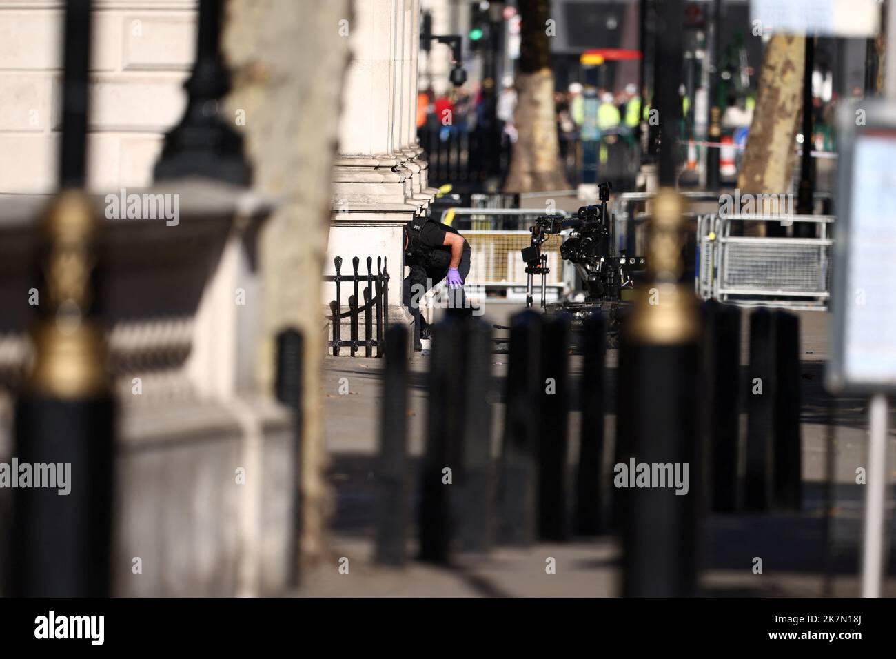 Bomb disposal unit robot hi-res stock photography and images - Alamy
