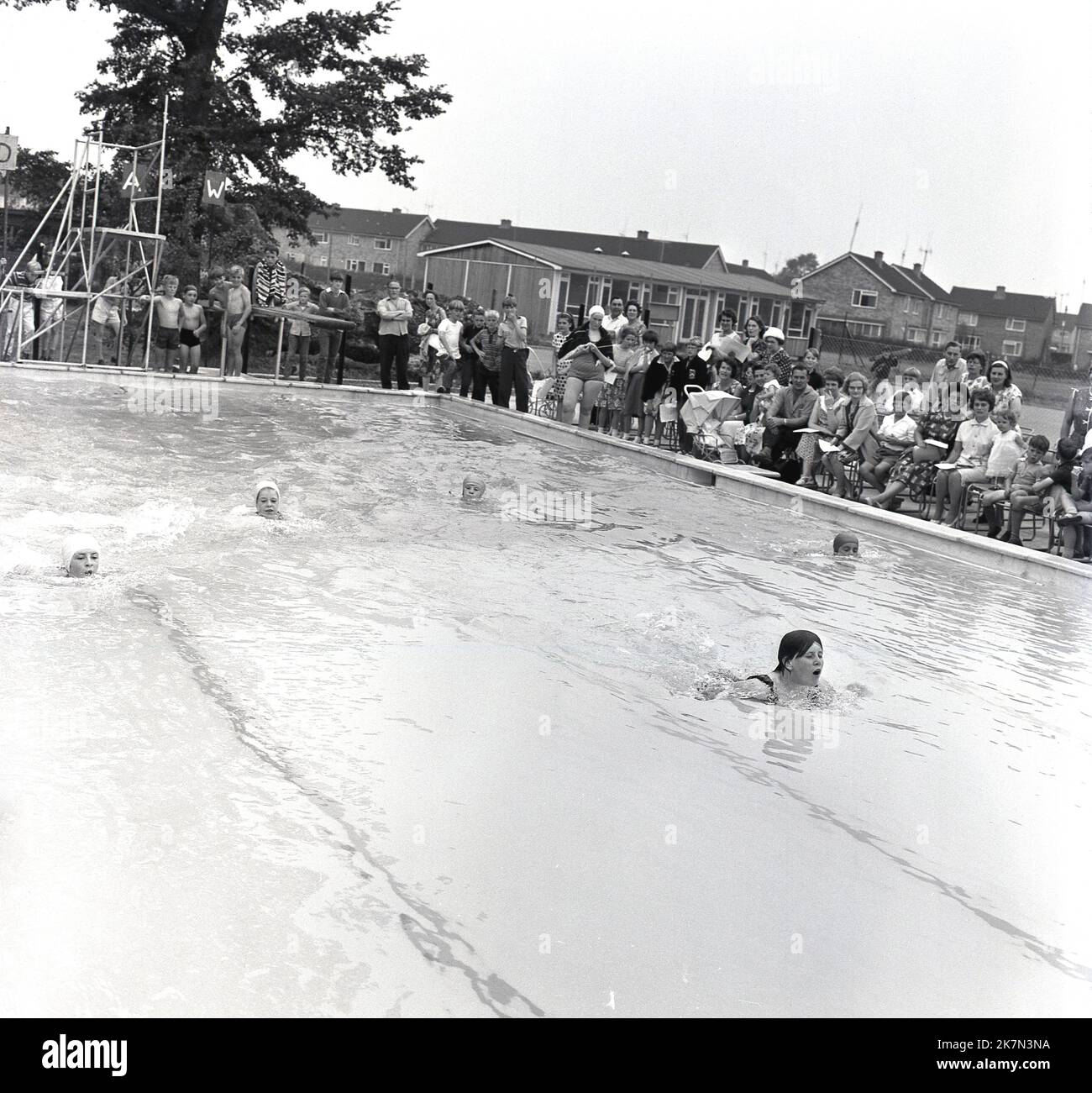 1960s swimming pool uk hi-res stock photography and images - Alamy