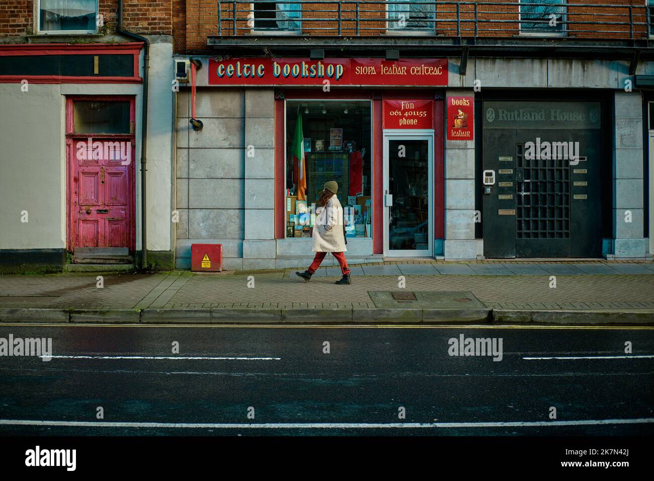 Limerick street old hi-res stock photography and images - Alamy