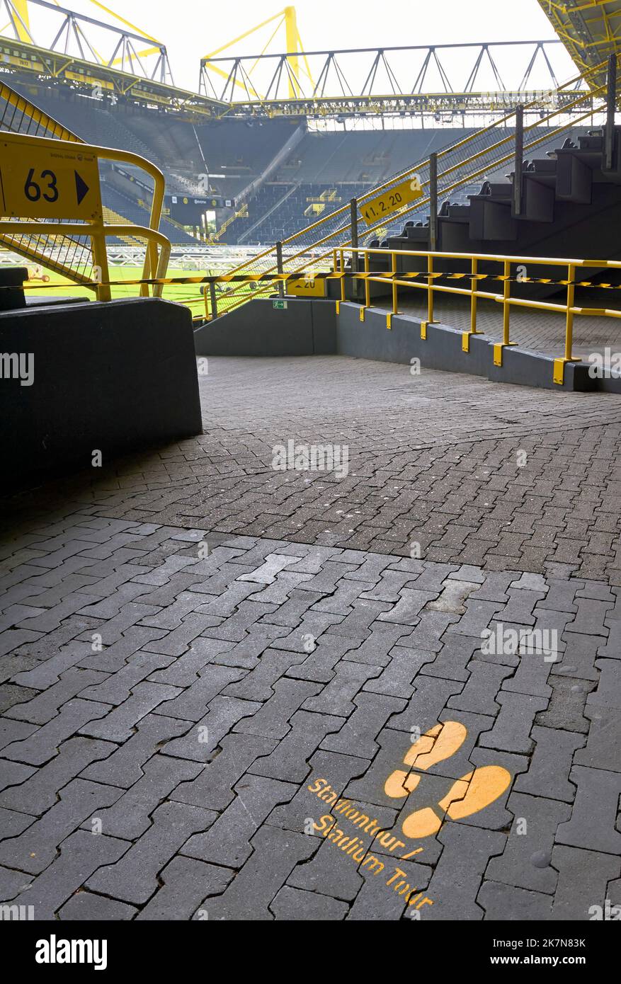 Stadium tour at Signal Iduna Arena - the official playground of FC ...