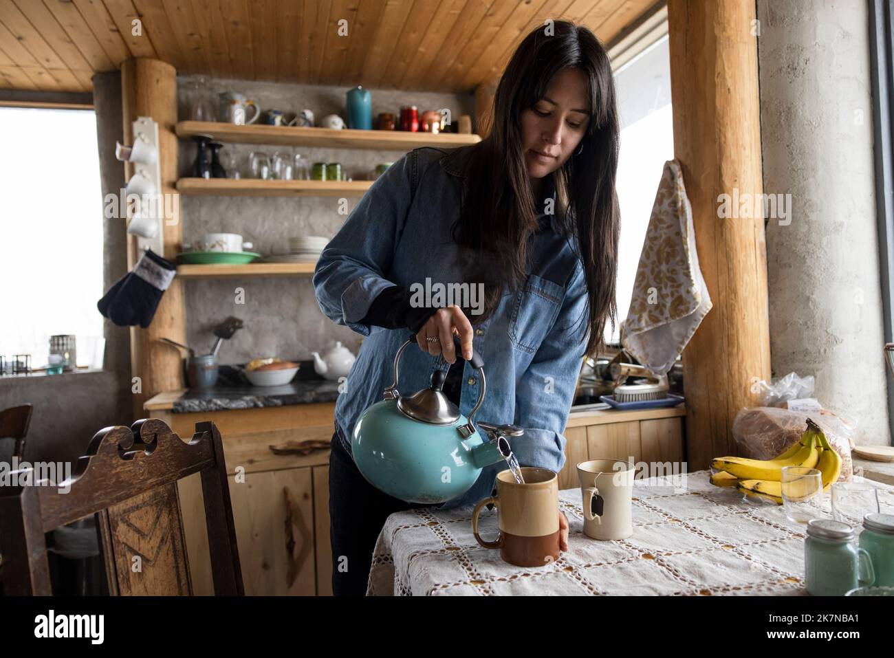 Old woman cup of tea hi-res stock photography and images - Alamy