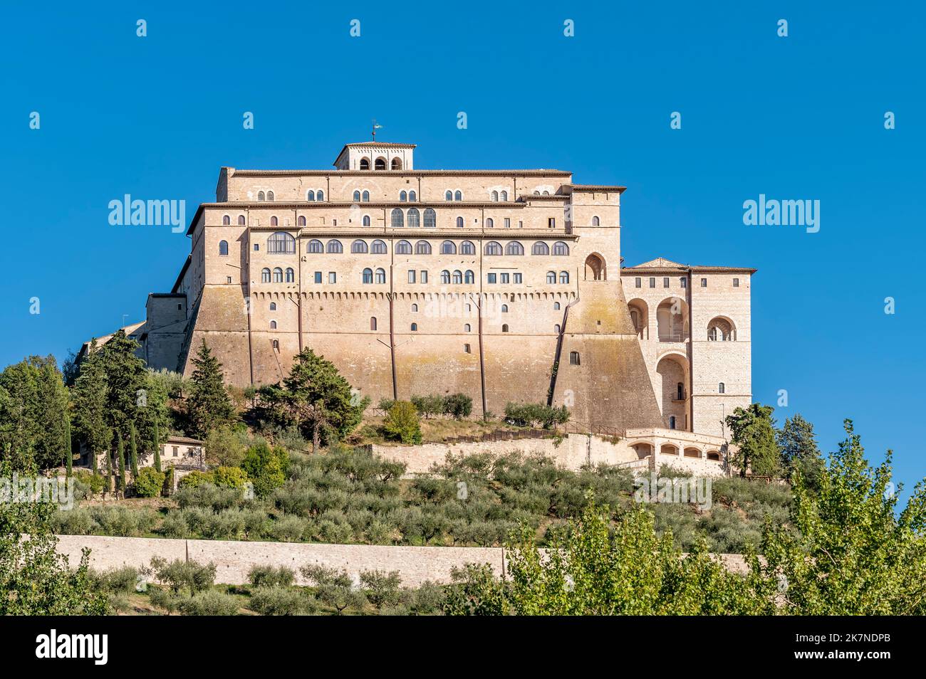 The back of the famous basilica of San Francesco in Assisi, Perugia ...