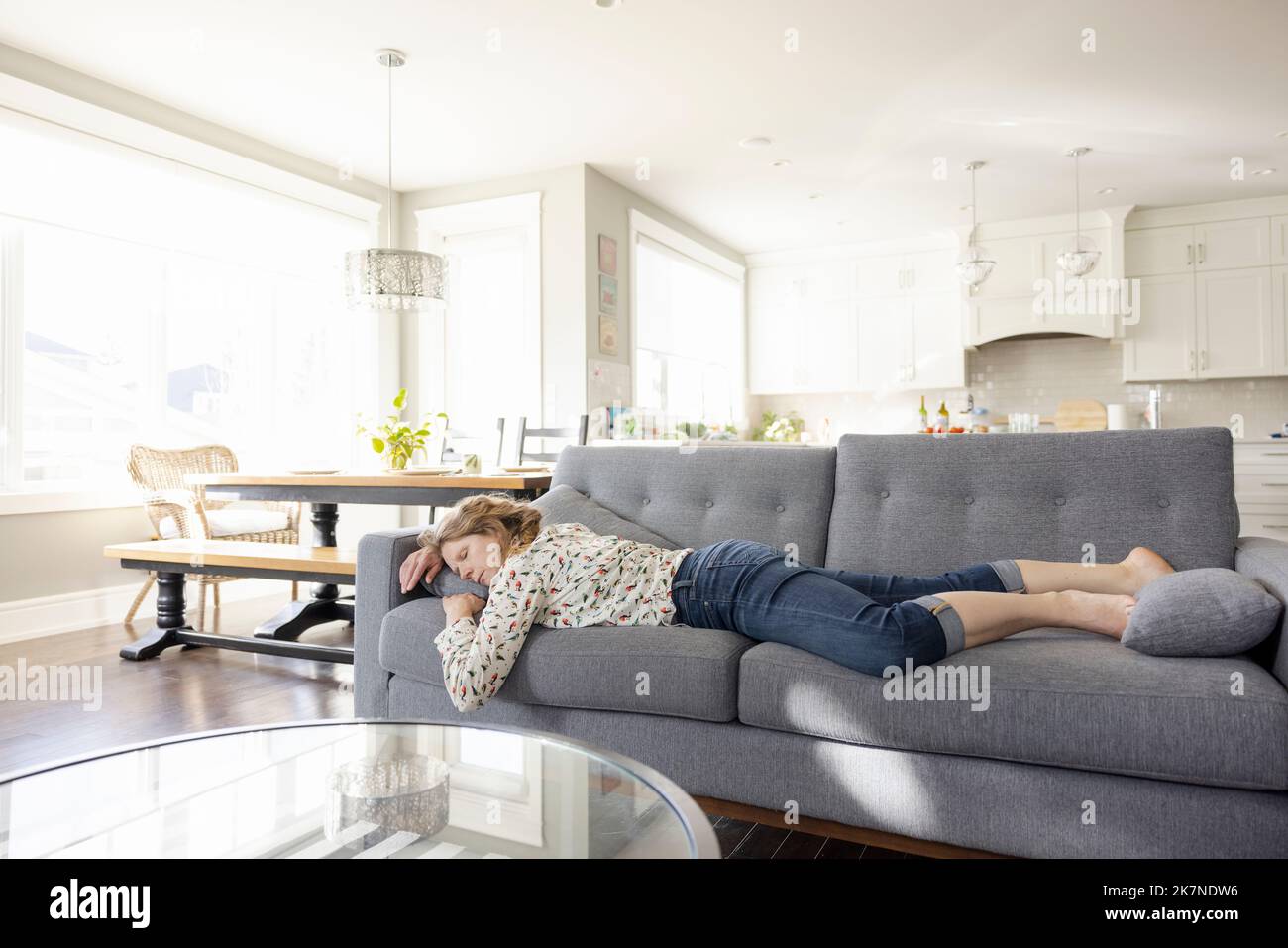 Napping on couch hi-res stock photography and images - Alamy