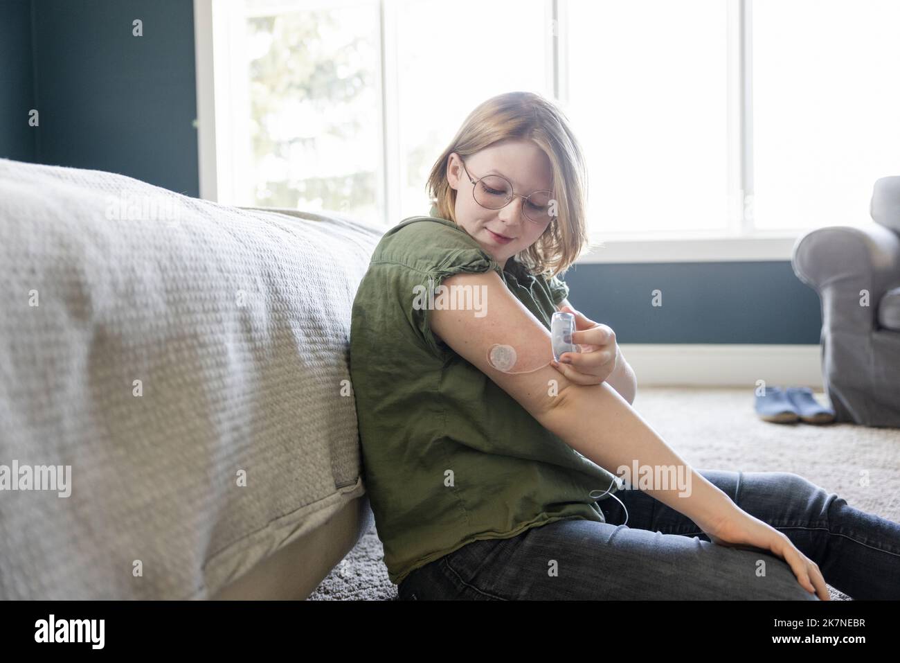 Glucose monitor arm hi-res stock photography and images - Alamy Glucose monitor arm hi-res stock photography and images - Alamy
