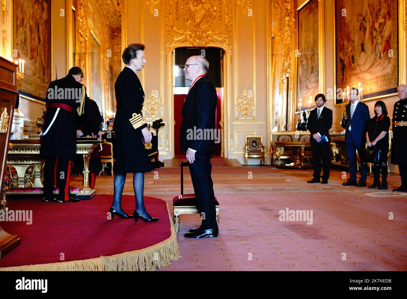 Sir Peter Murray from Huddersfield is made a Knight Bachelor by the ...