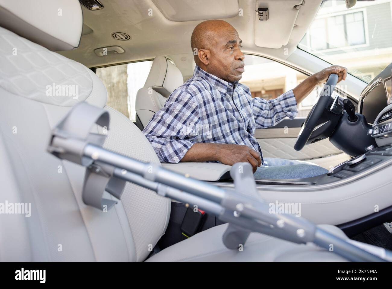 African disabled hi-res stock photography and images - Alamy